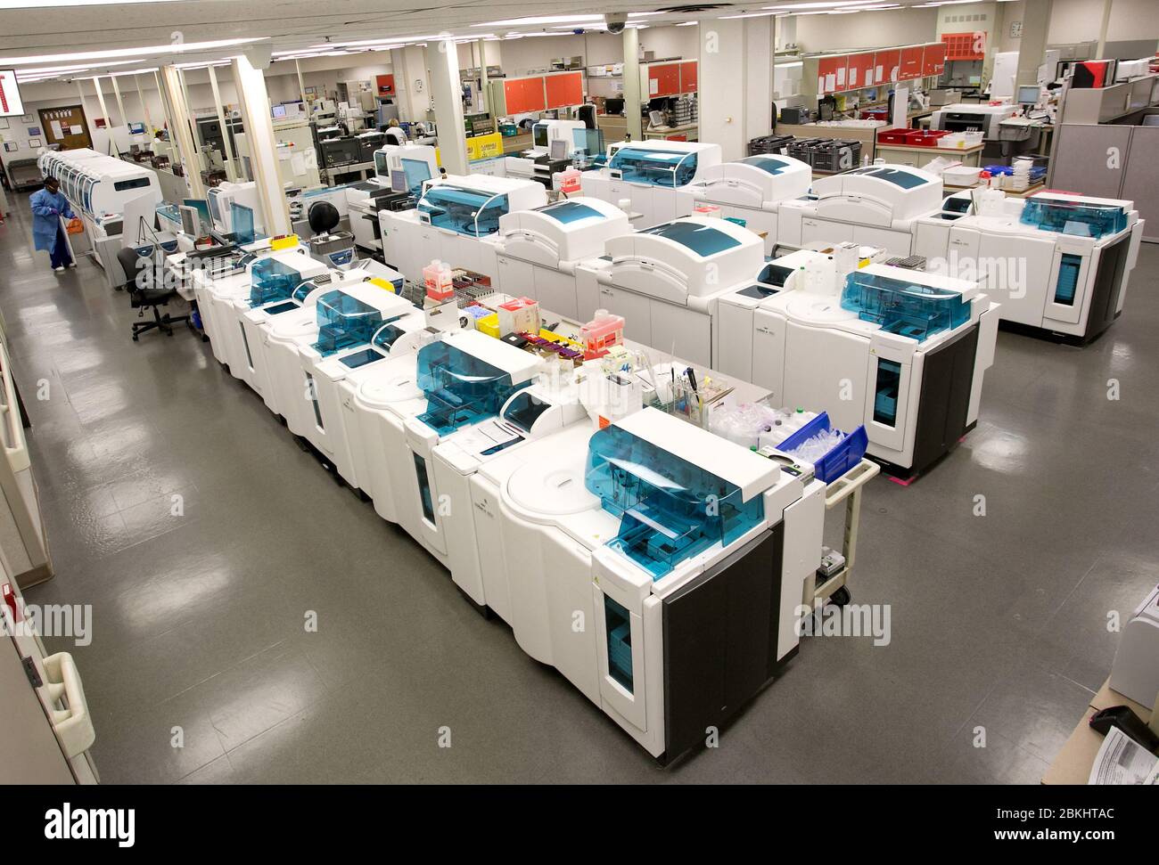 Roche modular analyzer system for clinical chemistry and ...
