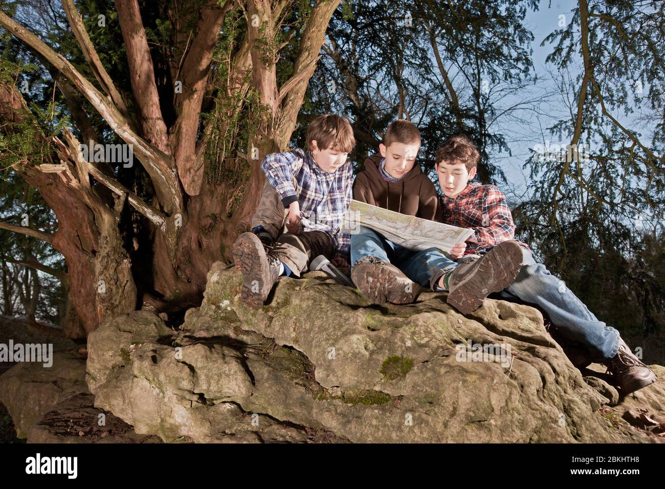 Child map reading uk hi-res stock photography and images - Alamy