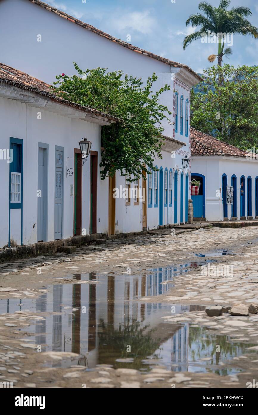empty street in the colonial town of Paraty in Brazil Stock Photo - Alamy