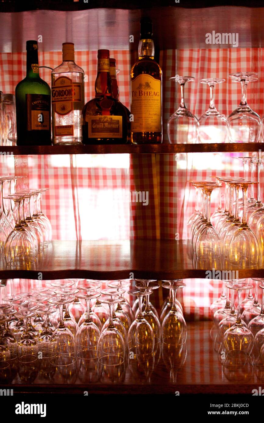 Behind bar hi-res stock photography and images - Alamy