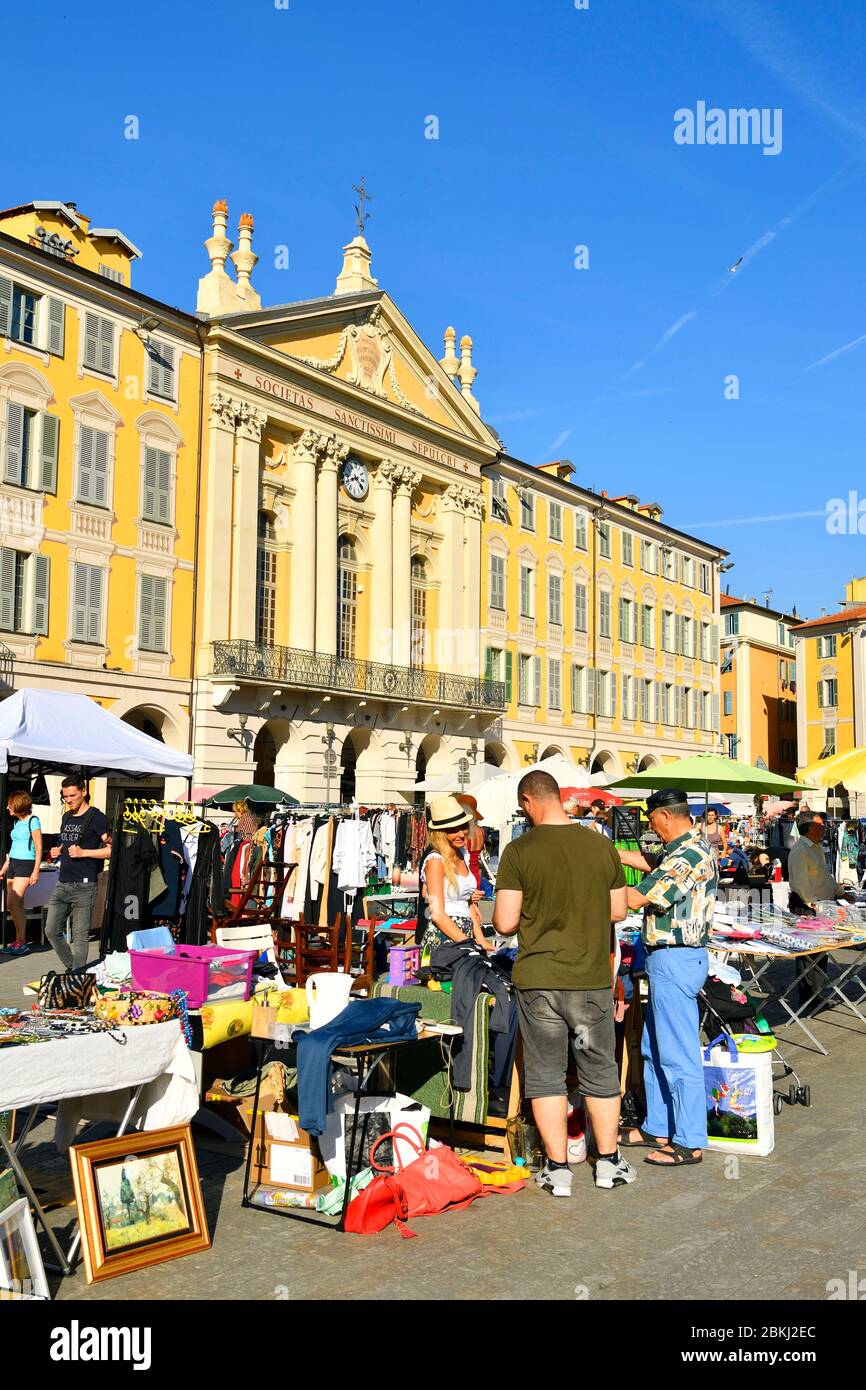 Every third column hi-res stock photography and images - Alamy