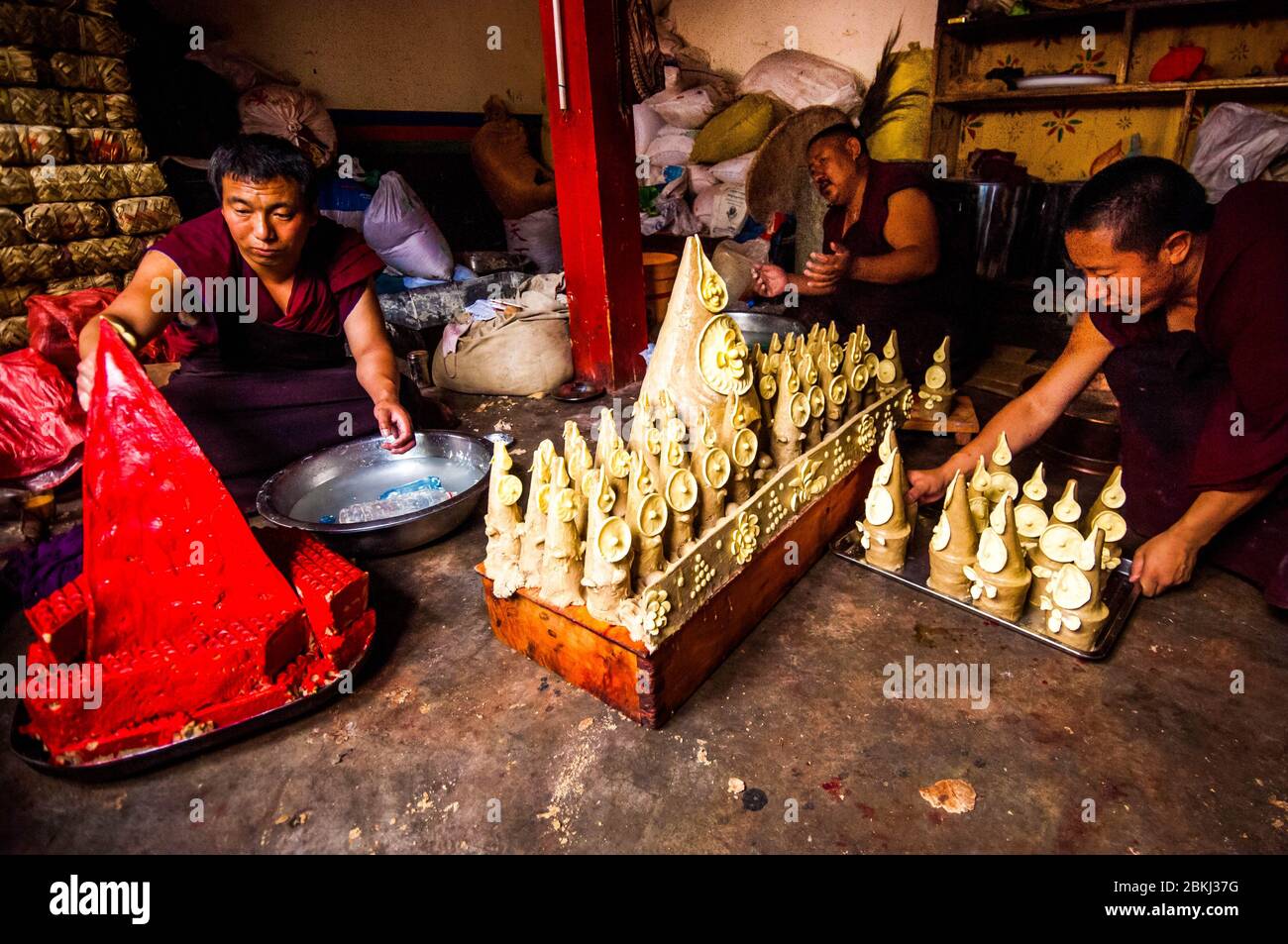 China, Central Tibet, Ü Tsang, Lhasa, Ramoche Temple Stock Photo - Alamy