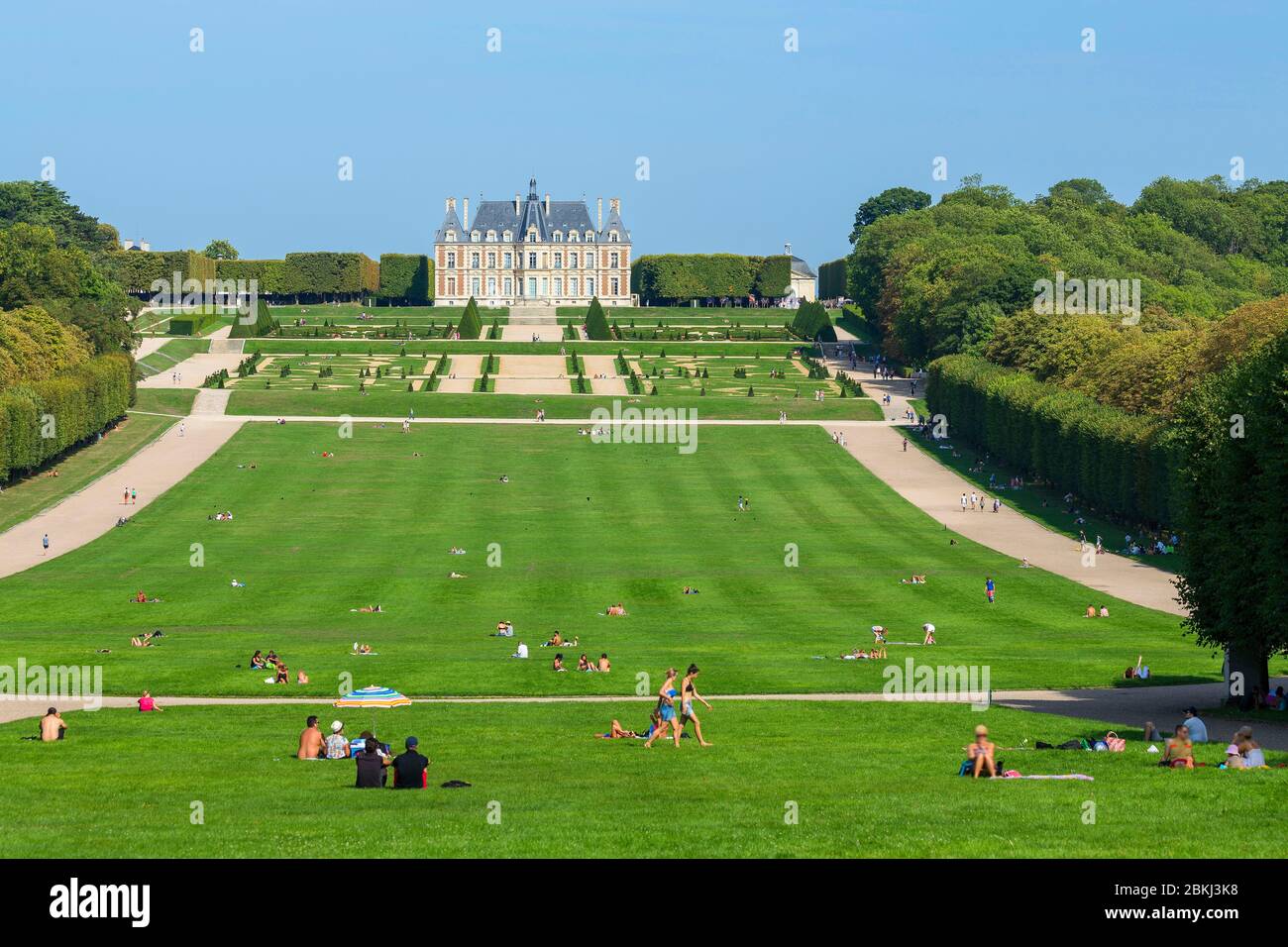 Sceaux france park people hi-res stock photography and images - Alamy