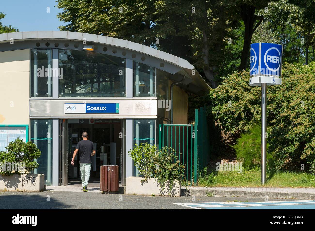 Sceaux station hi-res stock photography and images - Alamy