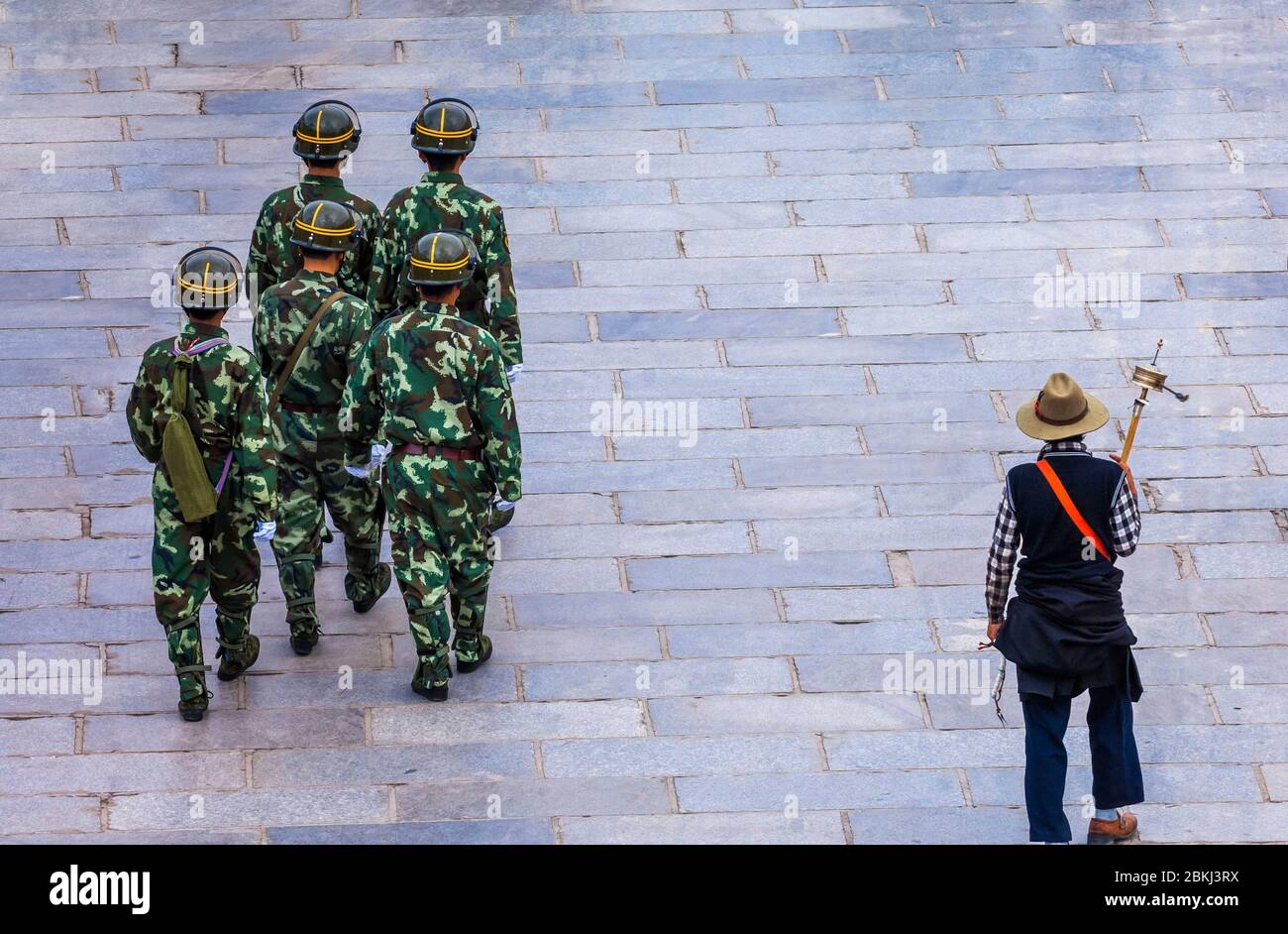 China, Central Tibet, Ü Tsang, Lhasa, chinese patrol and tibetan ...