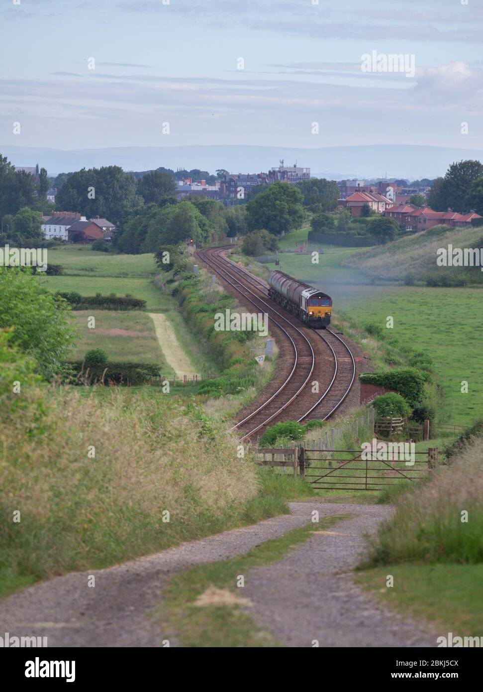 DB Cargo / EWS class 66 locomotive 66168 passing Cummersdale on the ...