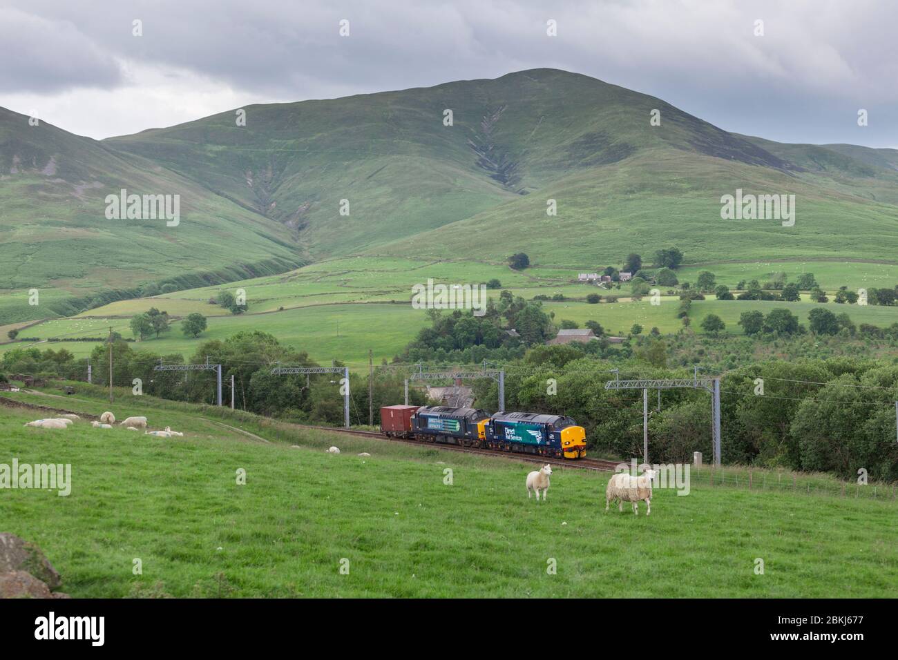 Class 37218 locomotive hi-res stock photography and images - Alamy