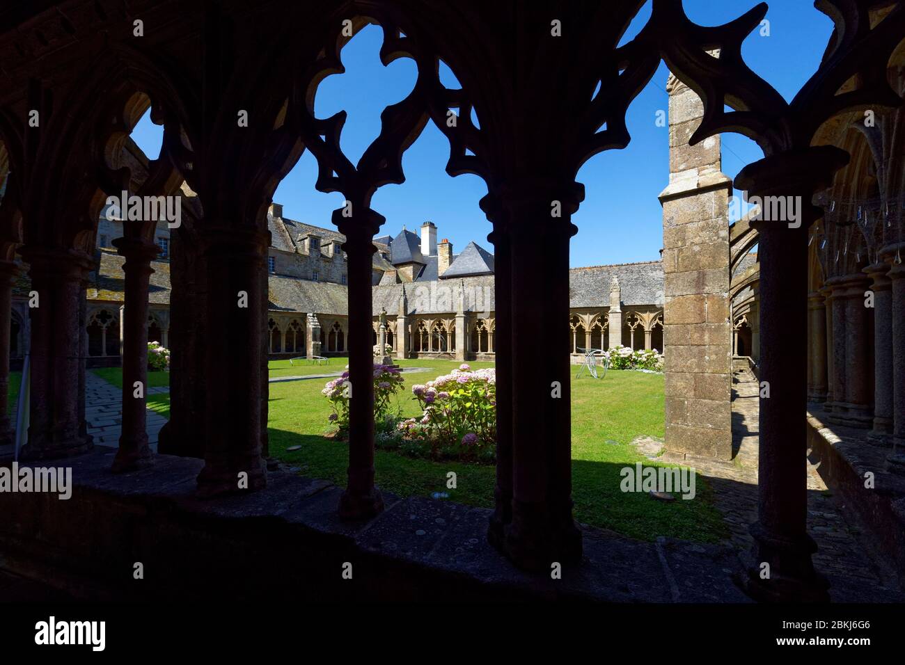 Flamboyant gothic style hi-res stock photography and images - Alamy