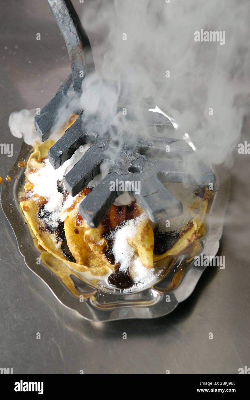 Burning the Norwegian omelet Stock Photo - Alamy