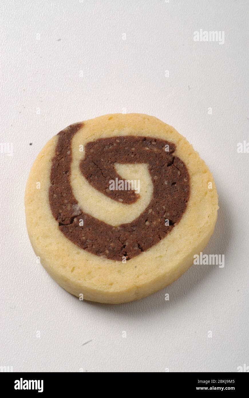 Vanilla and chocolate shortbread Stock Photo - Alamy