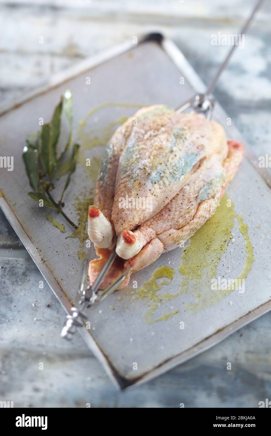 Roast chicken on spit hi-res stock photography and images - Alamy