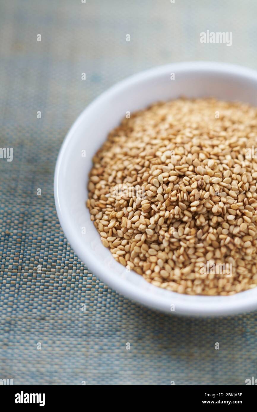Organic ingredients, sesame seed Stock Photo - Alamy