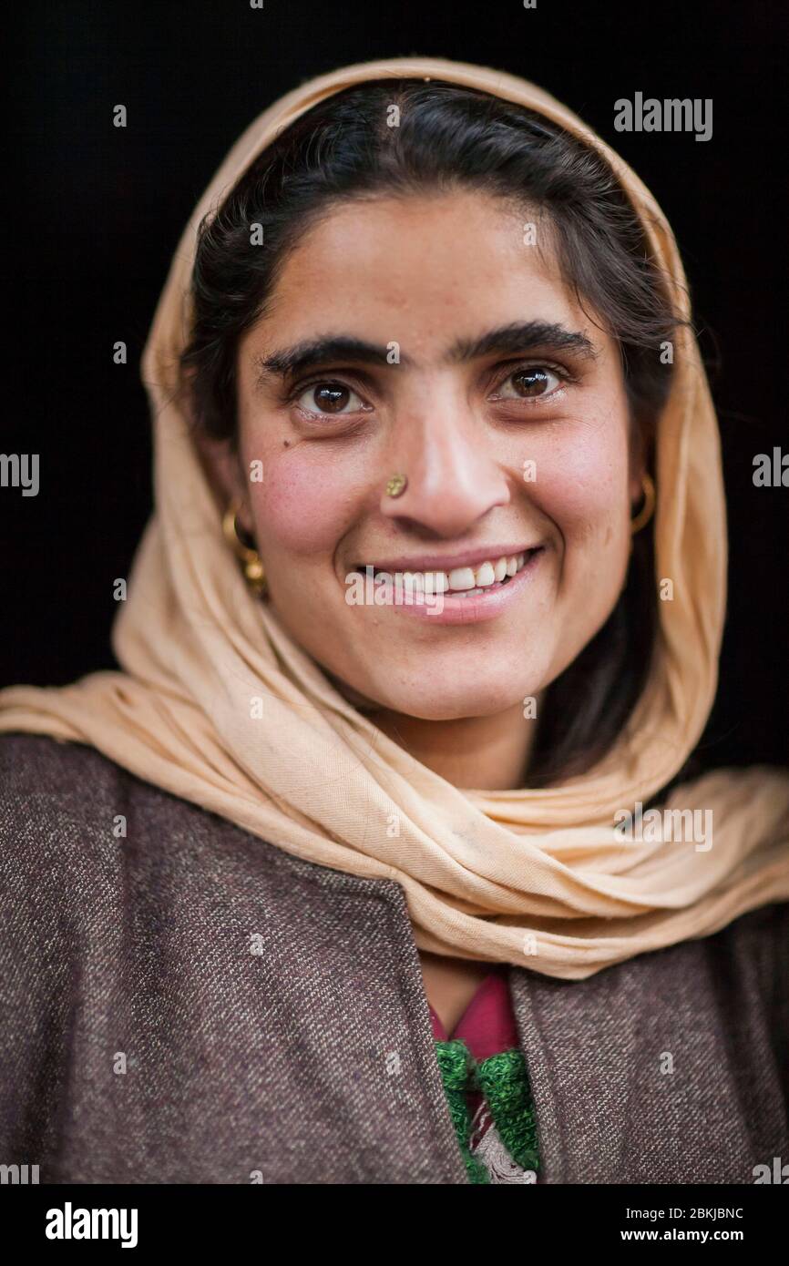 India, Jammu and Kashmir, Pahalgam, portrait of a woman smiling and ...