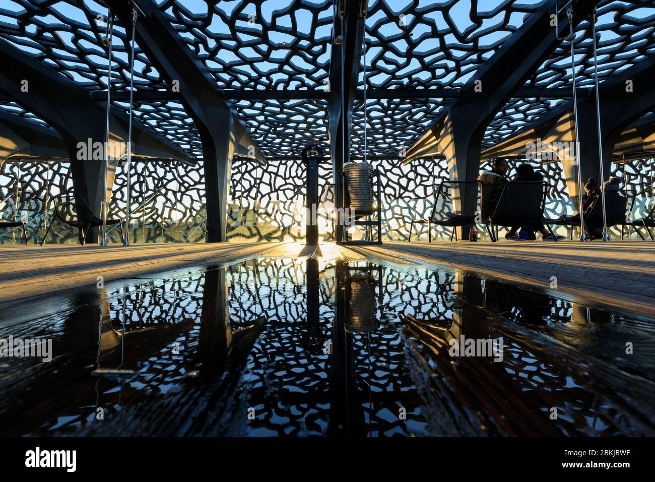 Come la carta hi-res stock photography and images - Alamy