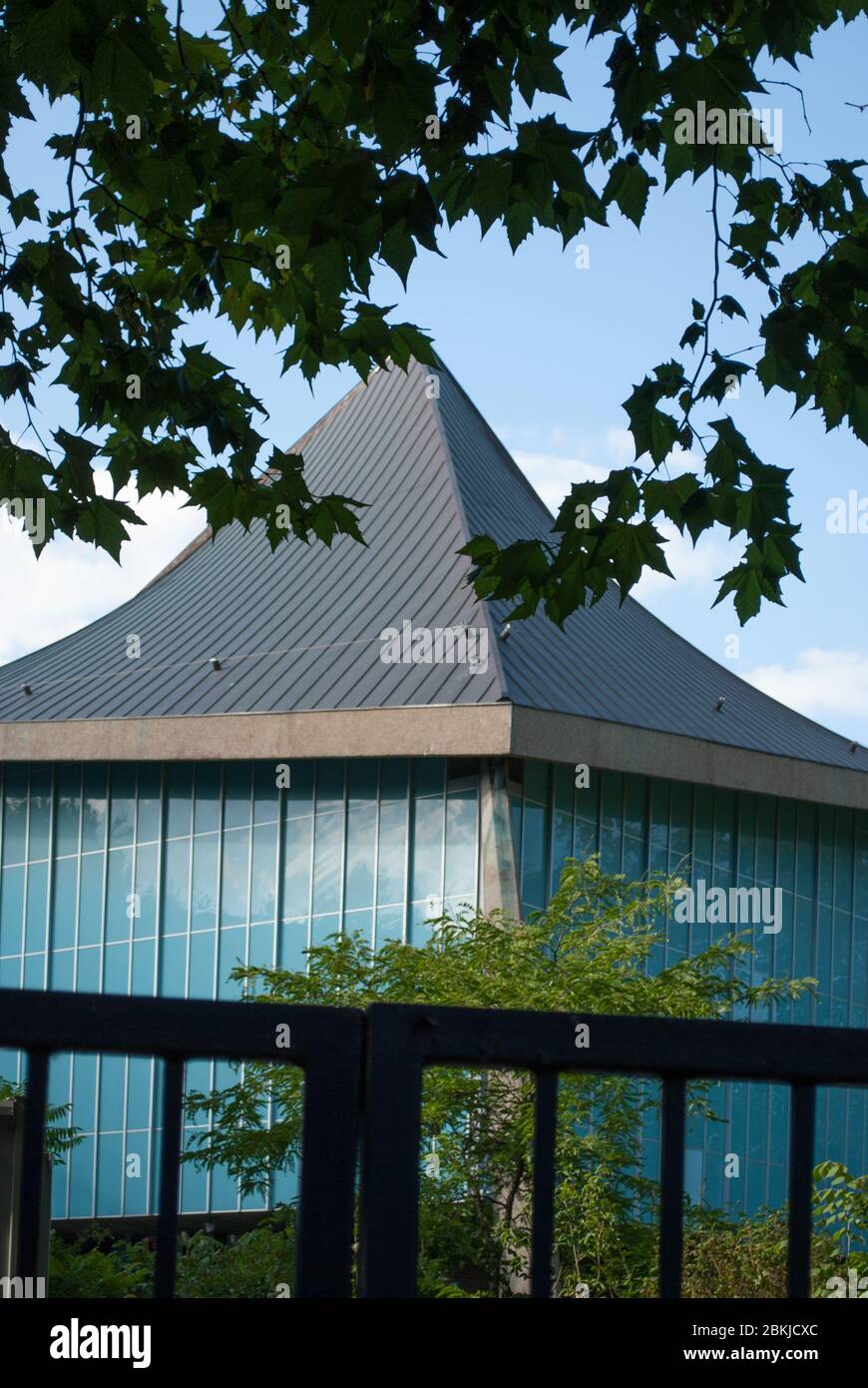 Robert matthew architect hi-res stock photography and images - Alamy