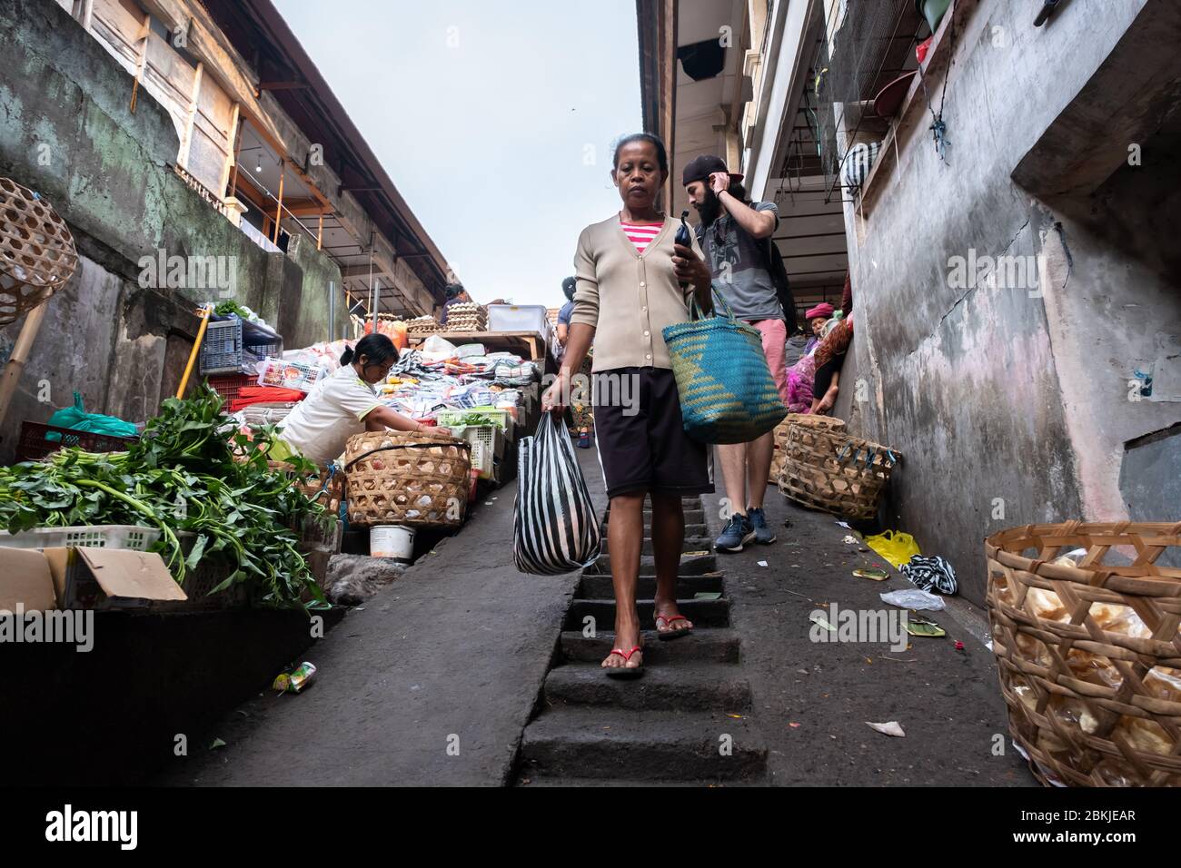 Fruit vendor ubud bali indonesia hi-res stock photography and images ...