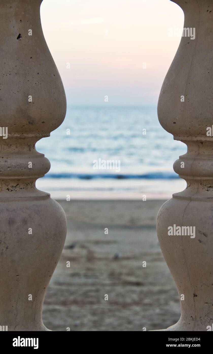 Curved railing hi-res stock photography and images - Alamy