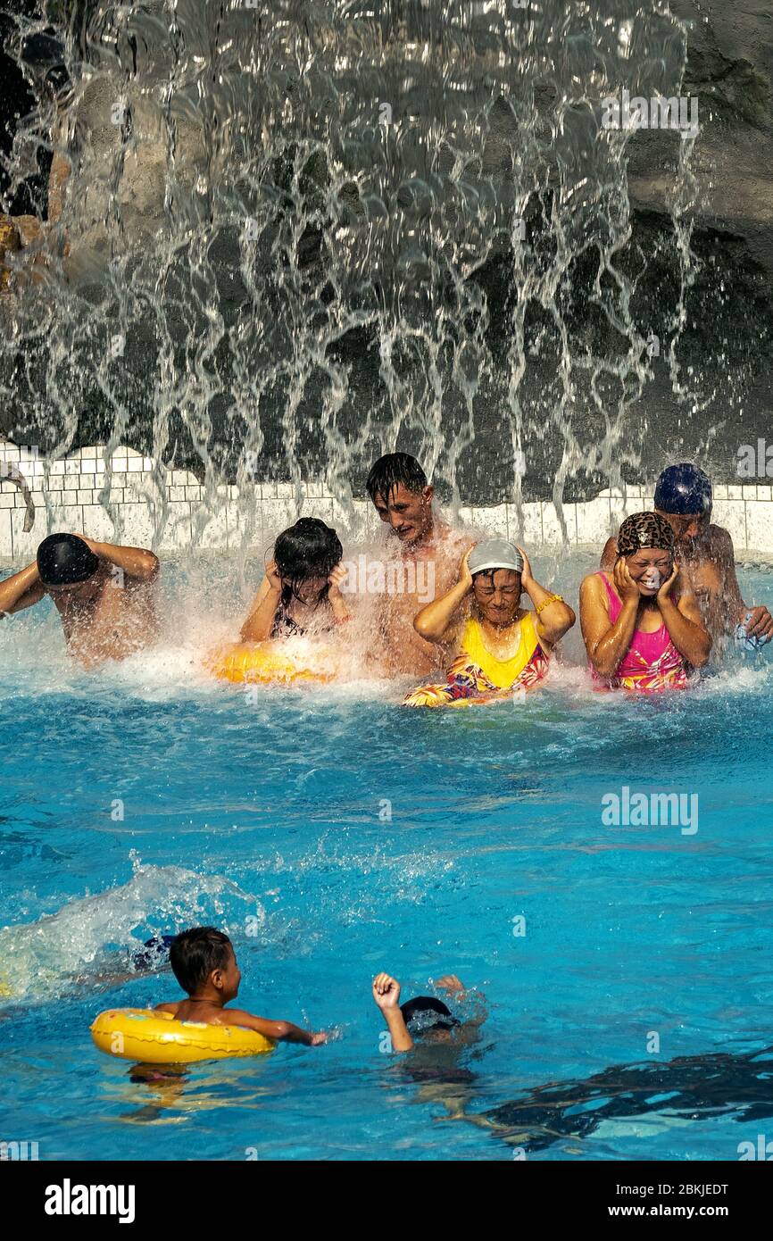 Korea pool hi-res stock photography and images - Alamy