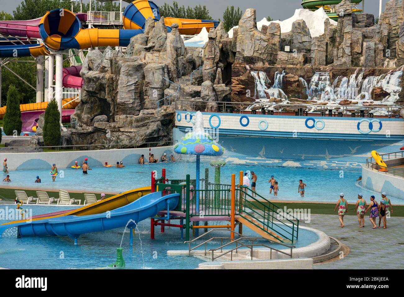 Pyongyang water park hi-res stock photography and images - Alamy
