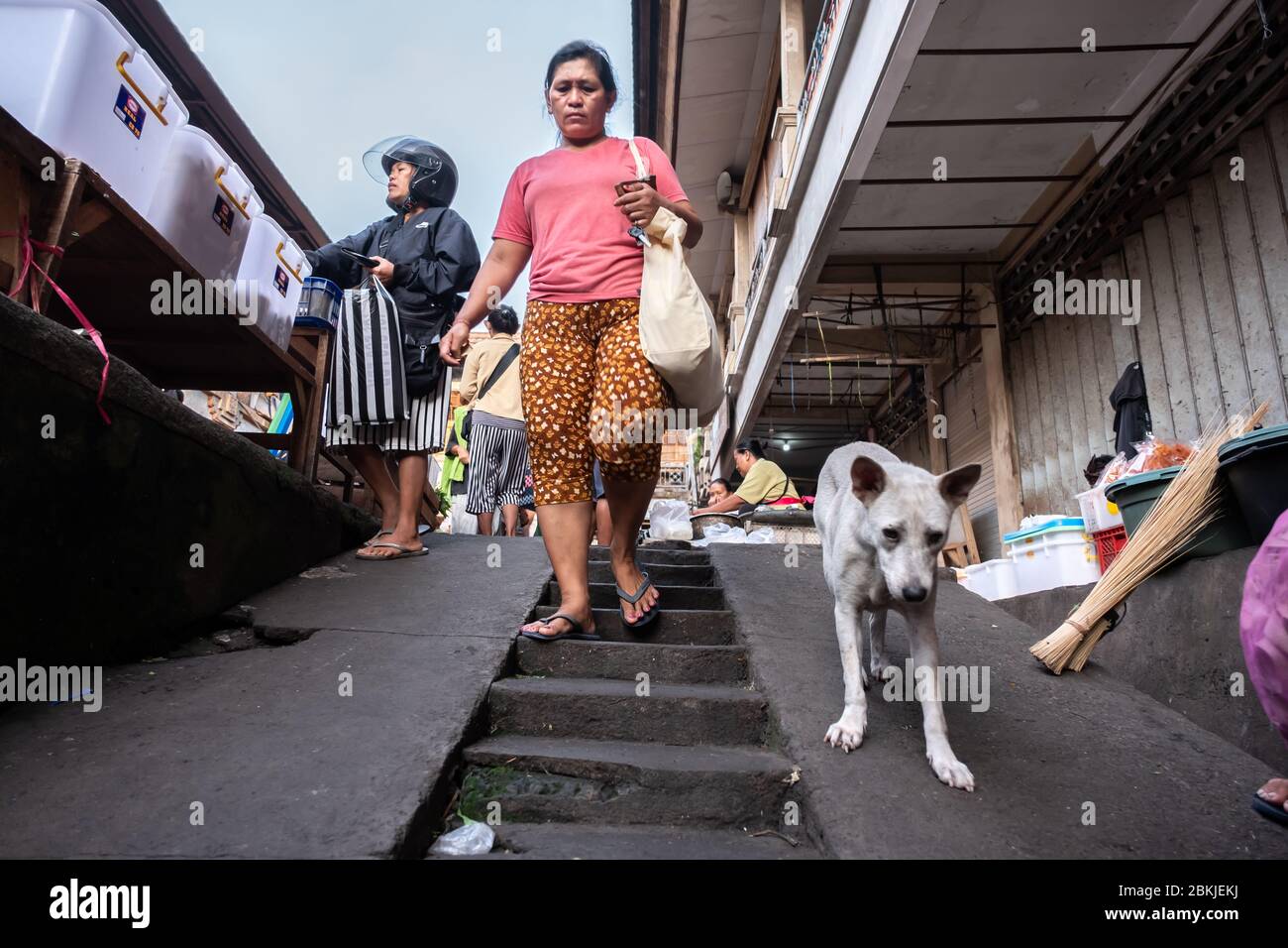 Fruit vendor ubud bali indonesia hi-res stock photography and images ...