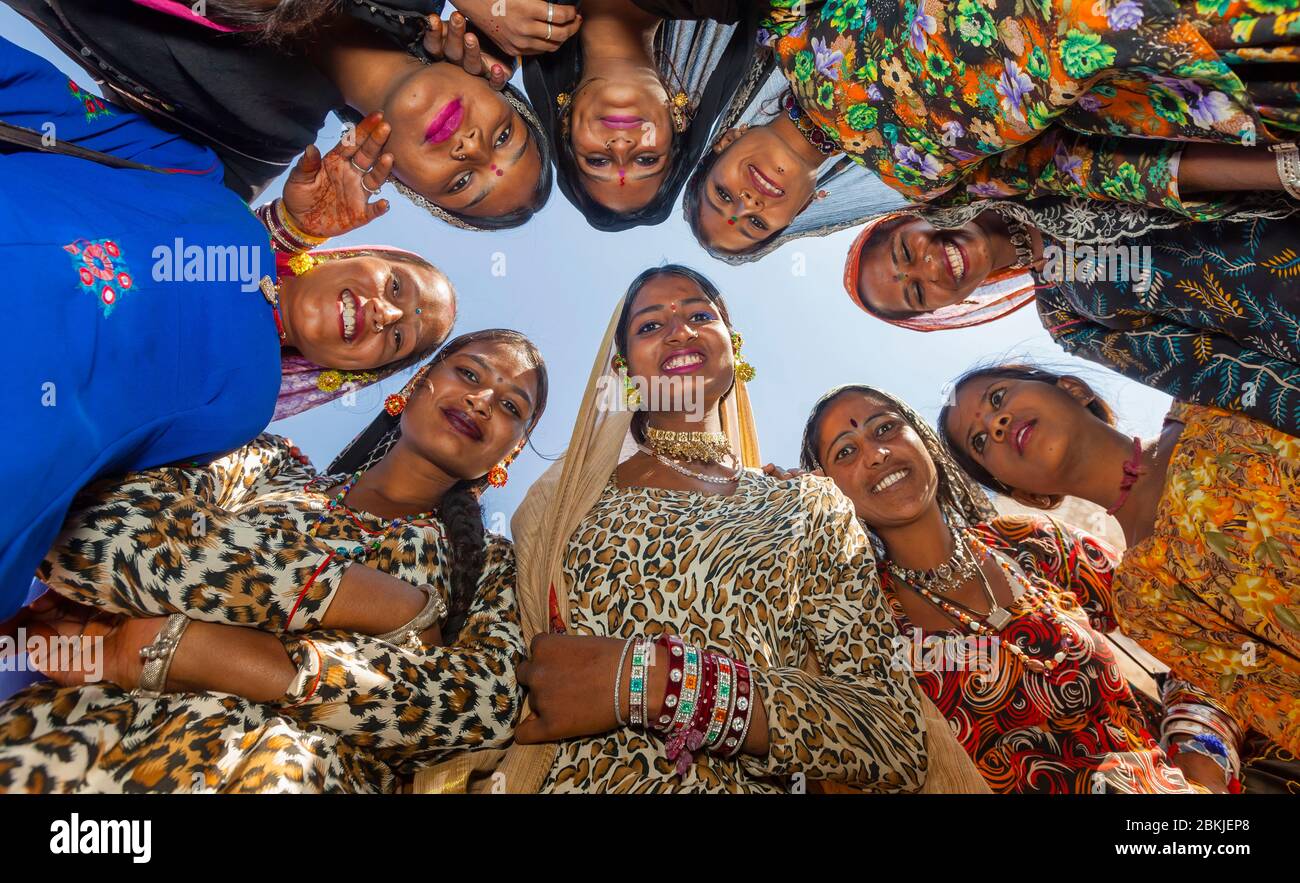 India gypsy hi-res stock photography and images - Alamy