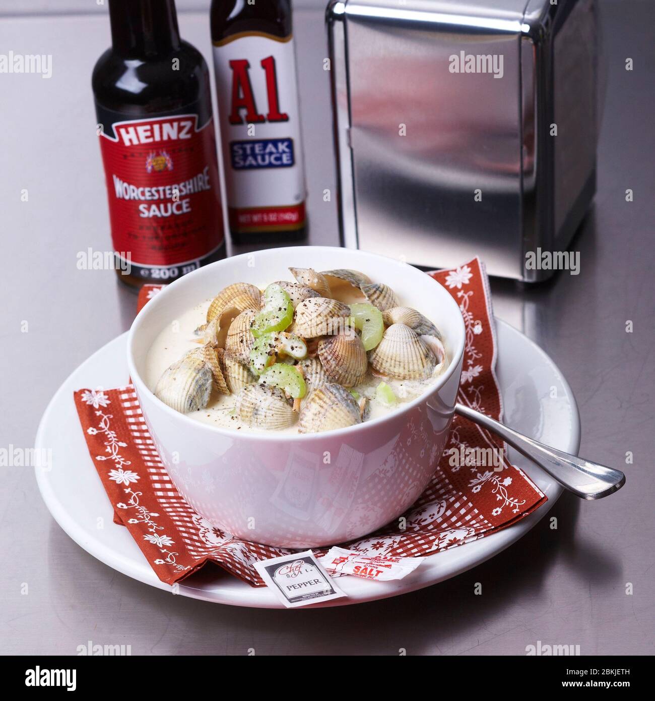 Clams for chowder hi-res stock photography and images - Alamy