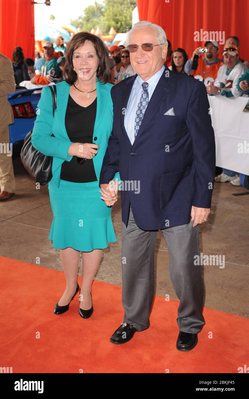 Mary anne shula and don shula hi-res stock photography and images - Alamy
