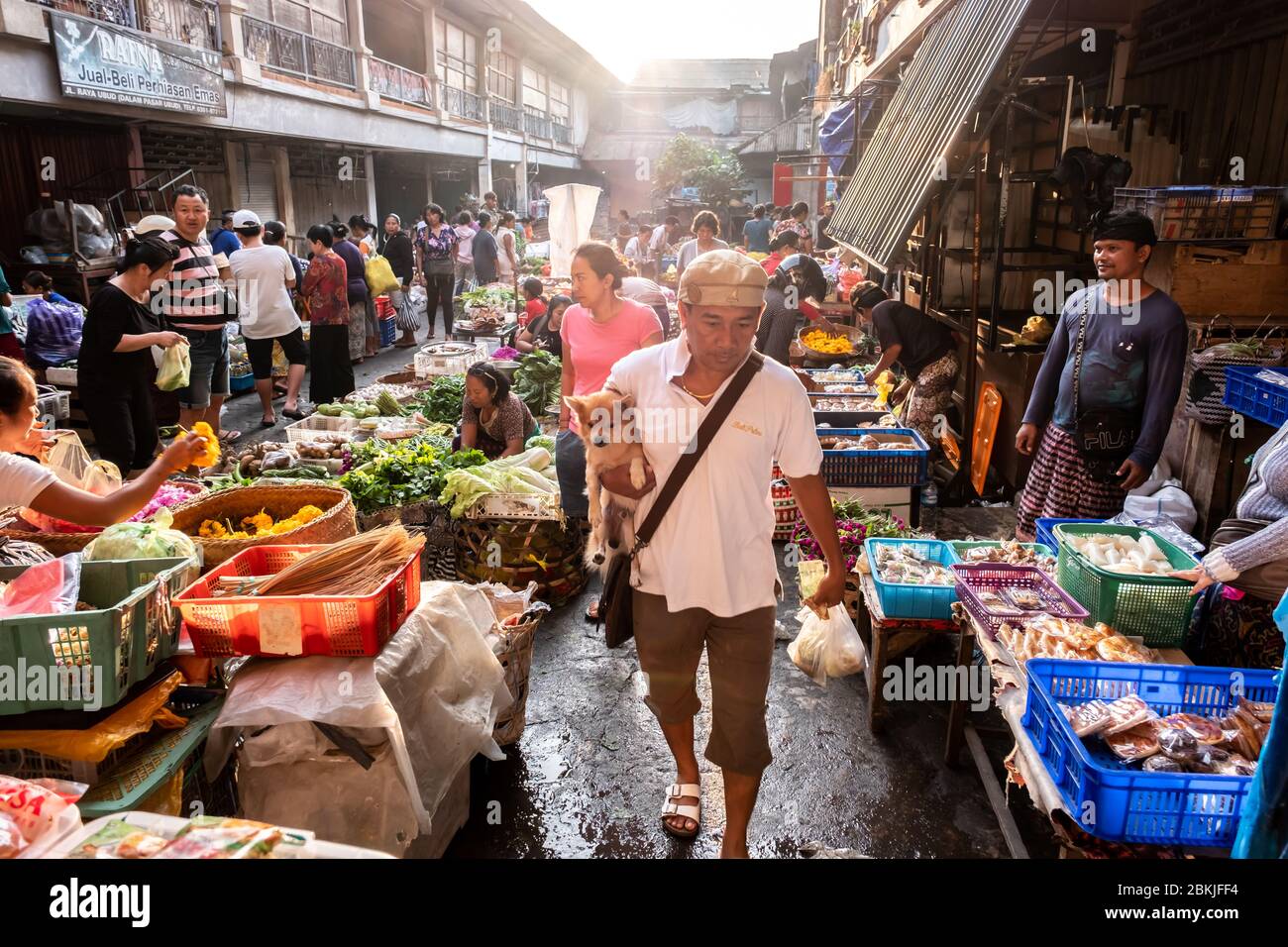 Fruit vendor ubud bali indonesia hi-res stock photography and images ...