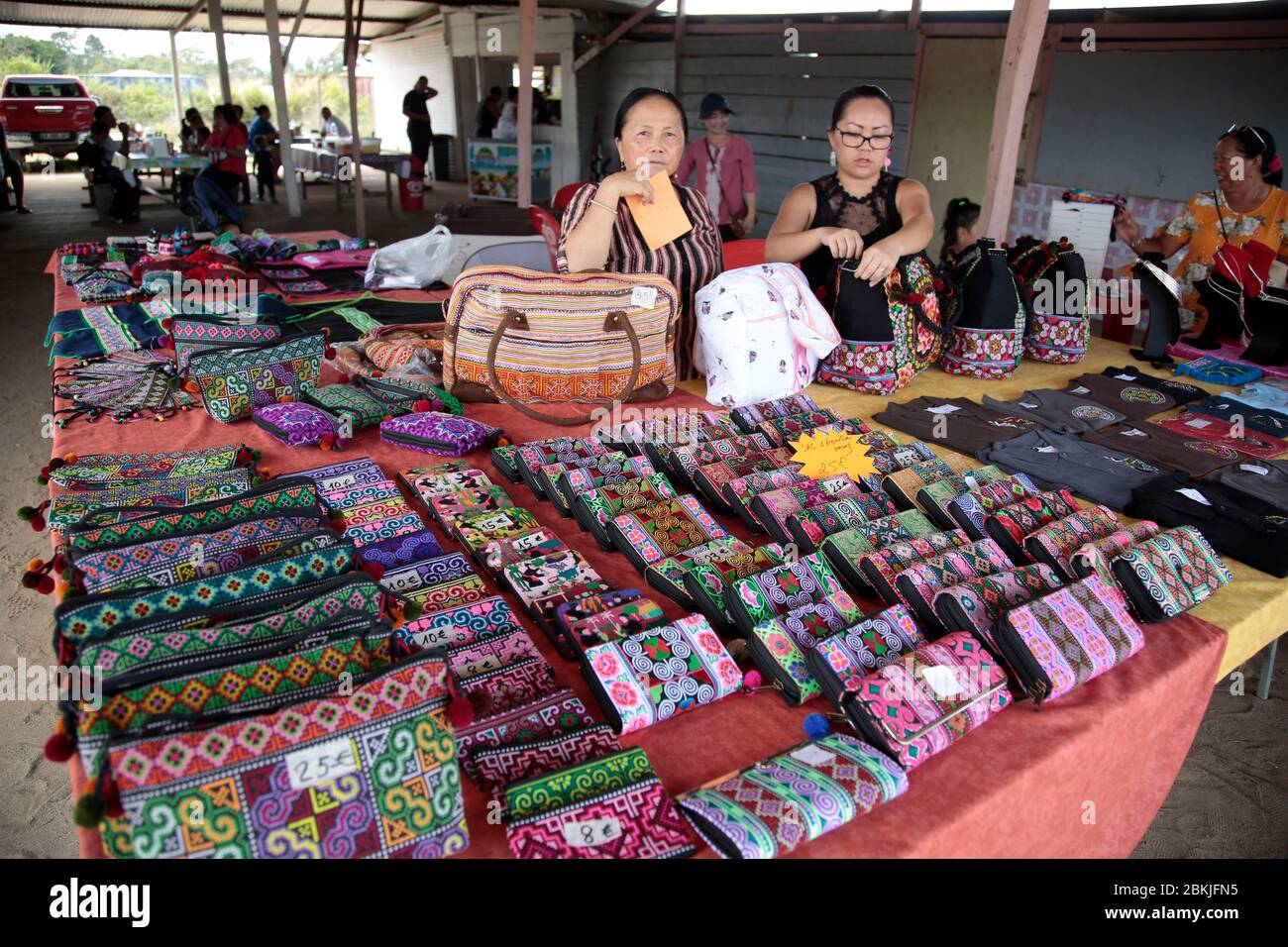 Handycraft hi-res stock photography and images - Alamy