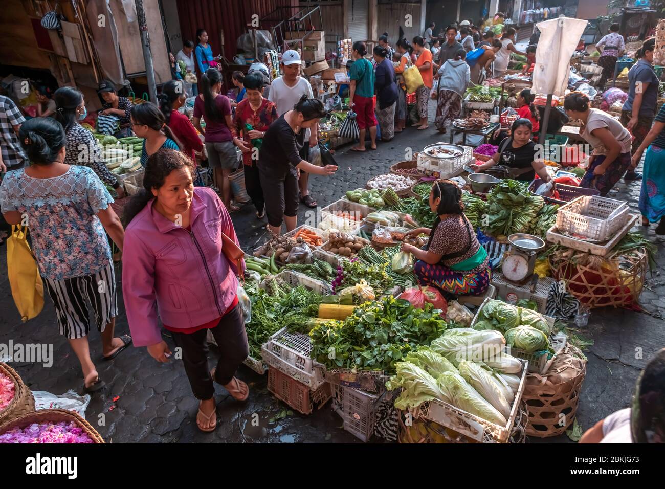 Fruit vendor ubud bali indonesia hi-res stock photography and images ...