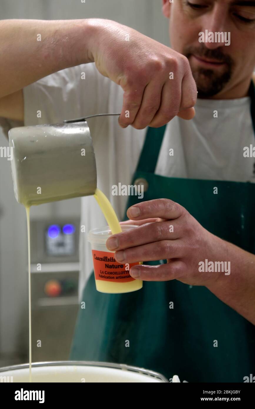 Vieux pots hi-res stock photography and images - Alamy