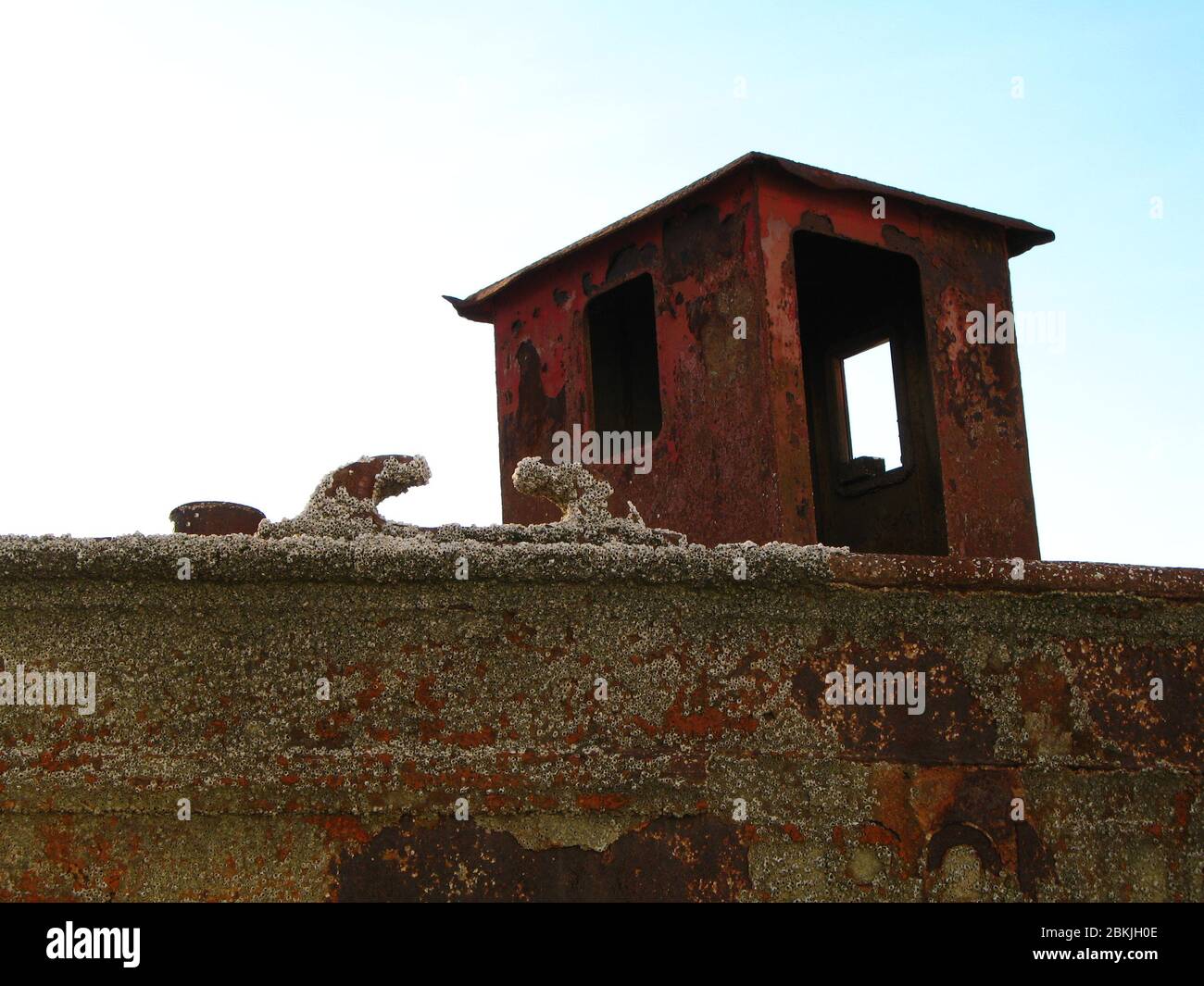 Ship scrapping hi-res stock photography and images - Alamy