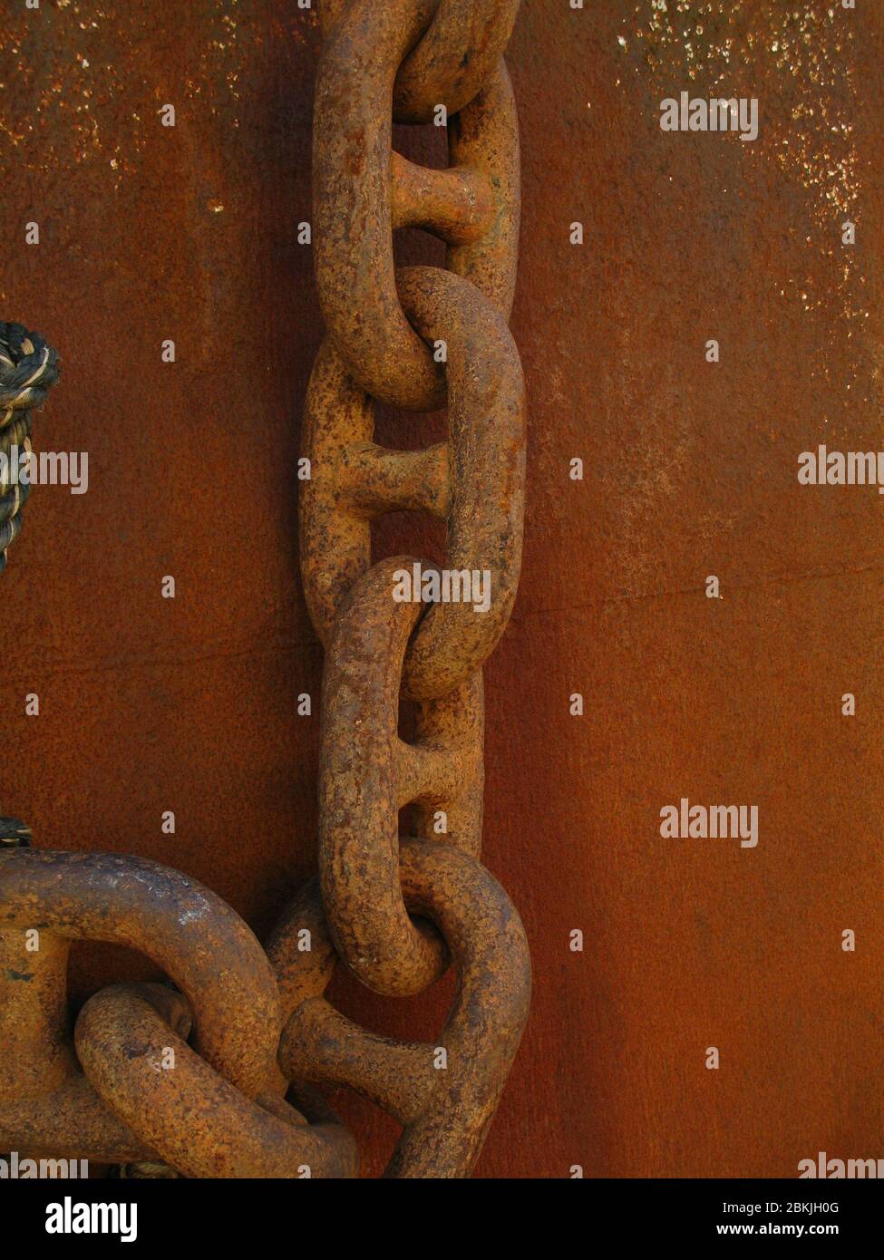 iron chain to hold the anchor Stock Photo - Alamy