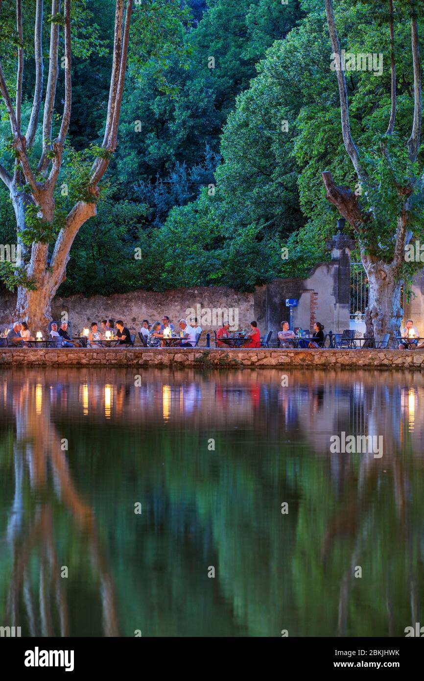 France, Vaucluse, regional natural park of Luberon, Cucuron, place de l ...