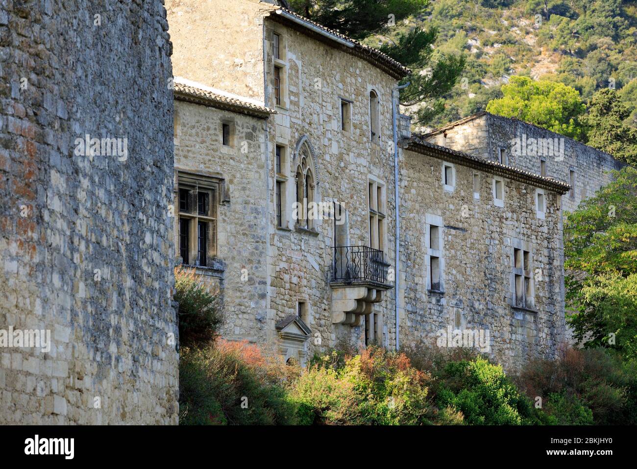 France, Vaucluse, regional natural park of Luberon, Oppede le Vieux ...