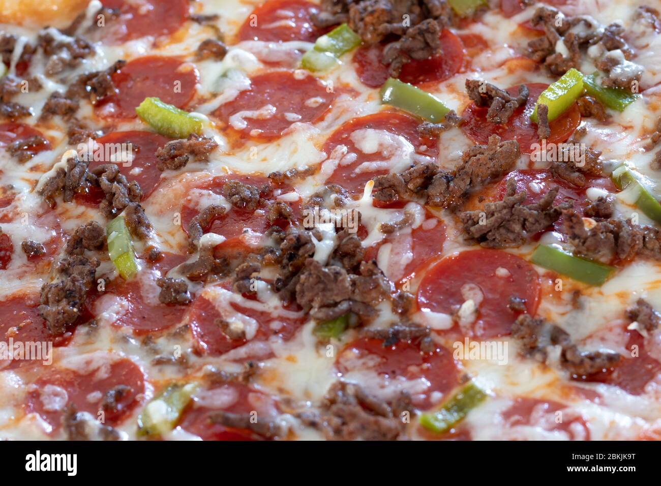 Unsliced pizza hi-res stock photography and images - Alamy