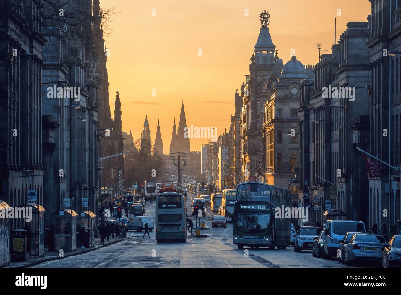 Edinburgh bus car hi-res stock photography and images - Alamy