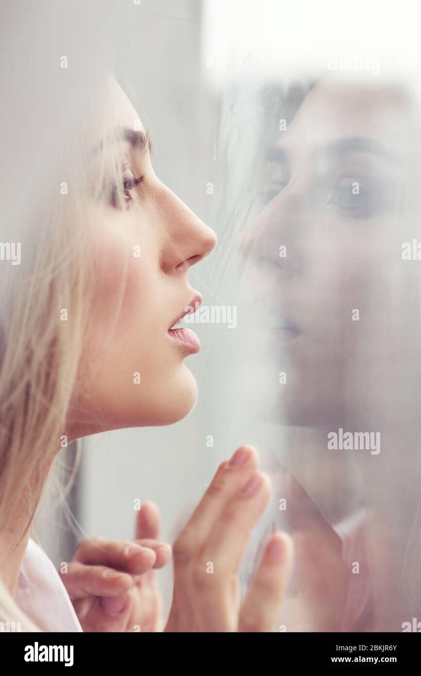 Self reflection woman hi-res stock photography and images - Alamy