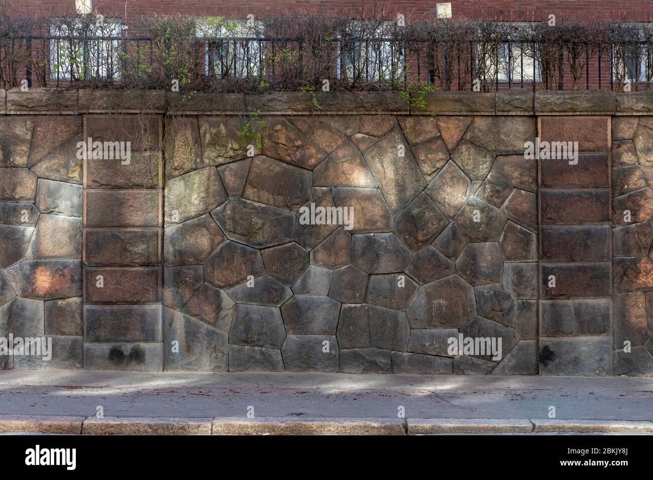 Light reflections on stone wall downtown Helsinki Stock Photo - Alamy