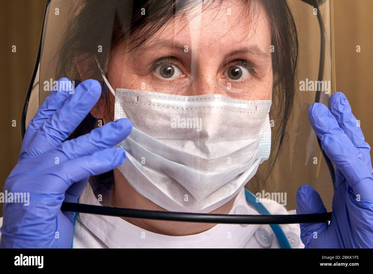 Clear mask transparent nurse hi-res stock photography and images - Alamy