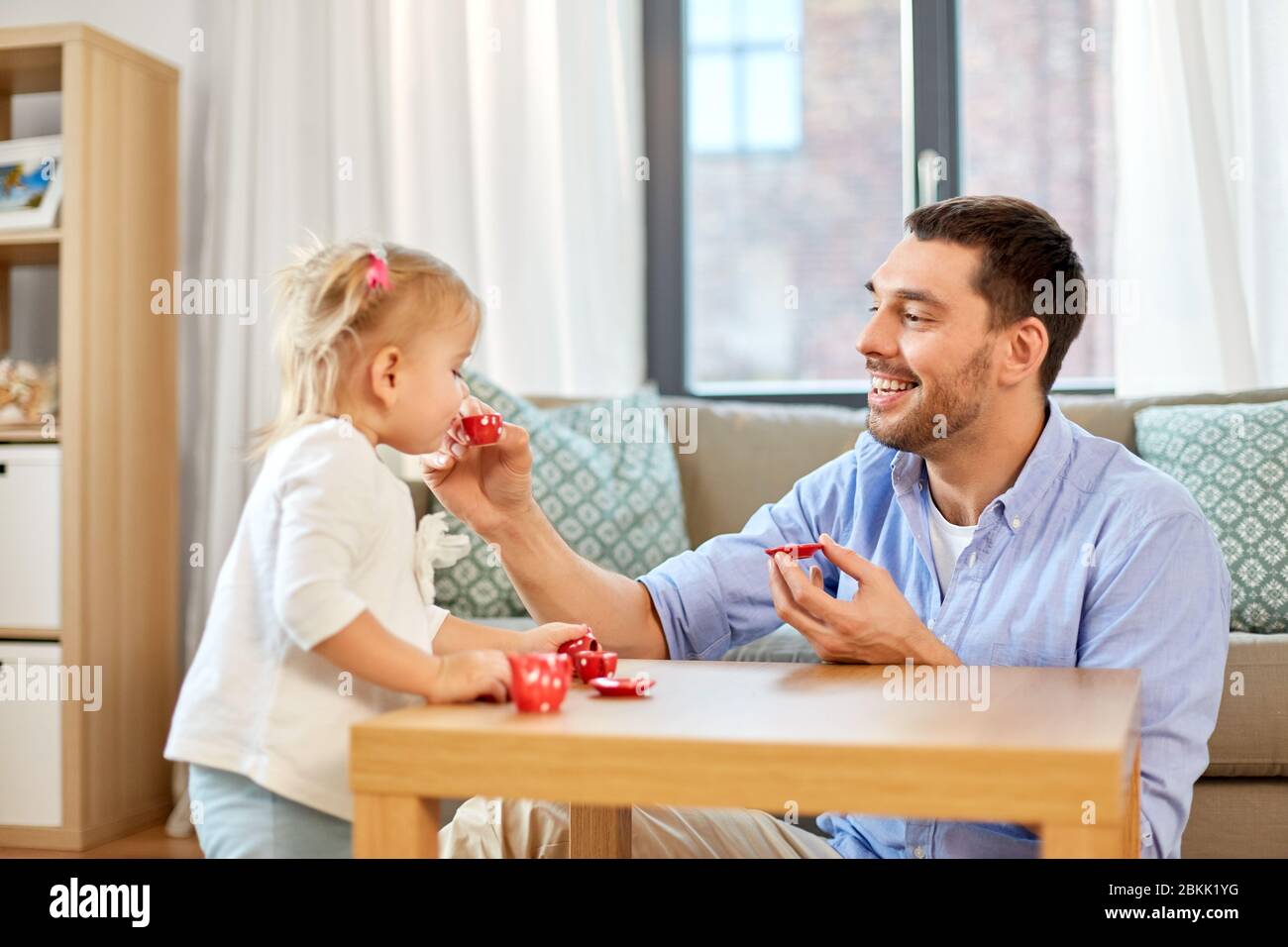 Father daughter tea party hi-res stock photography and images - Alamy