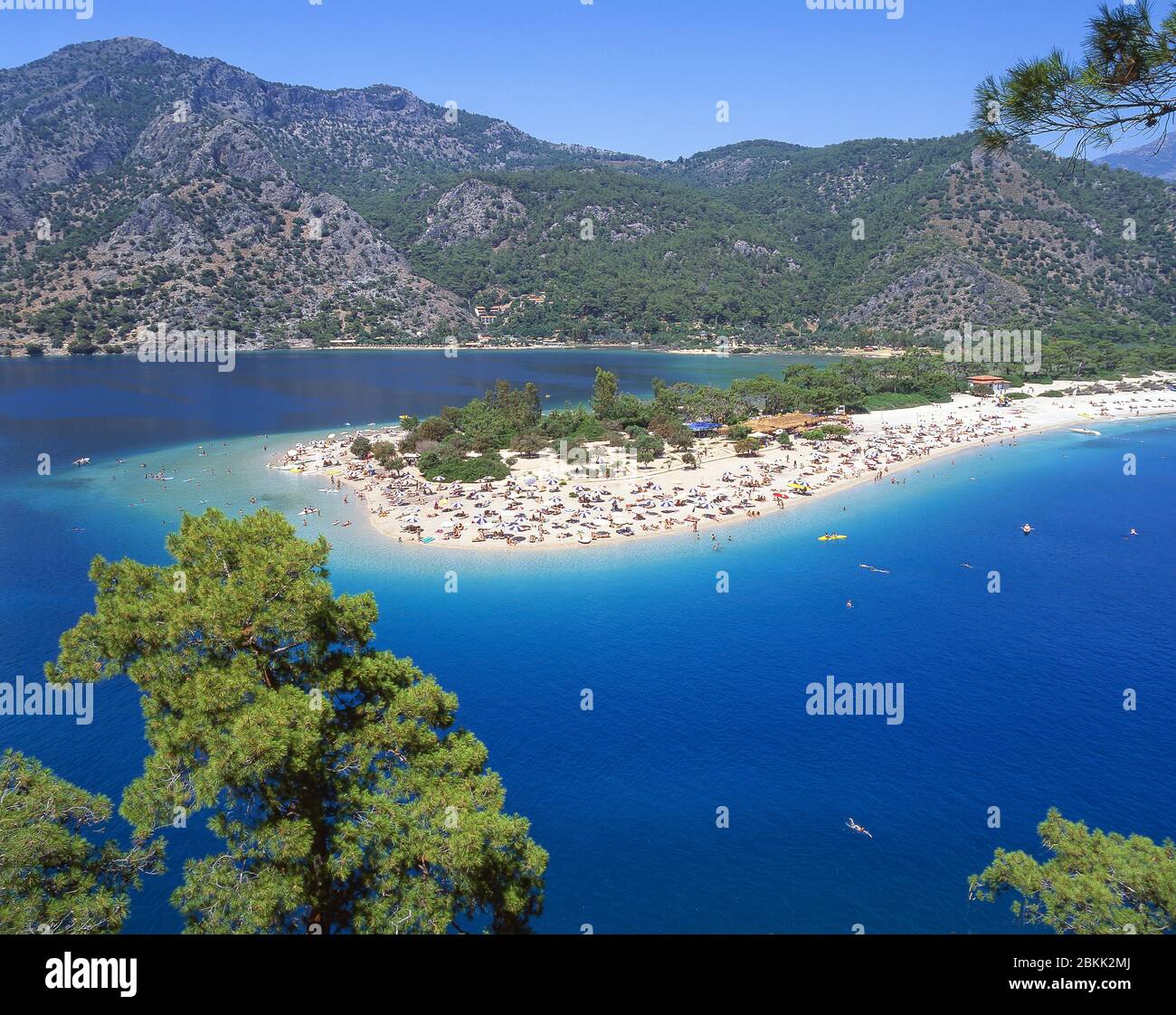 Beach lagoon aerial hi-res stock photography and images - Alamy