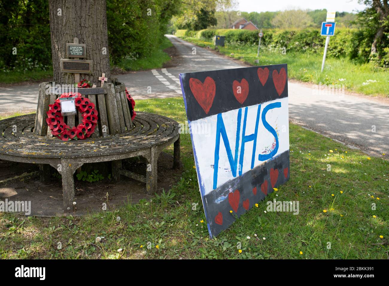 Love road sign hi-res stock photography and images - Alamy
