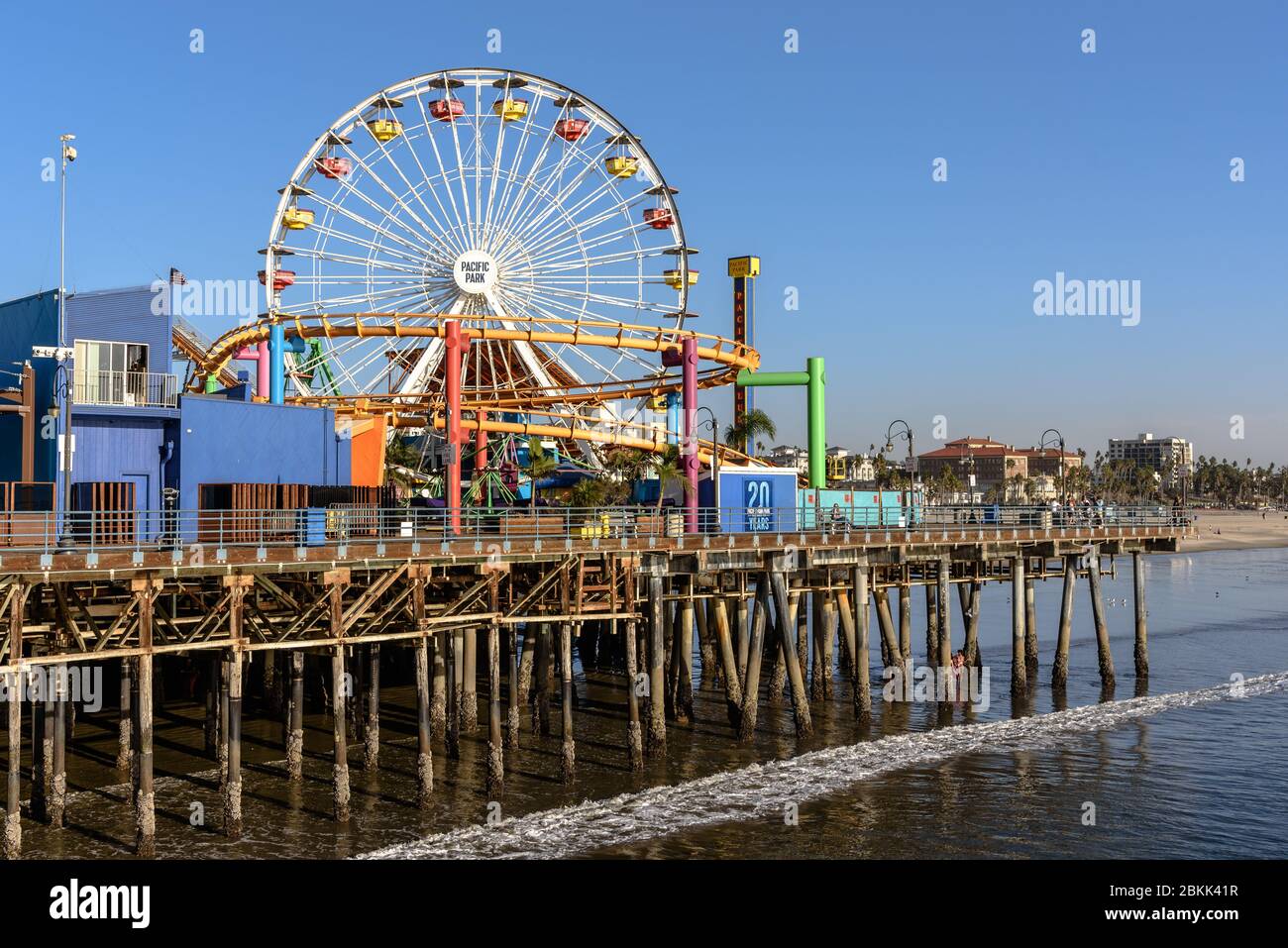 The Pacific Park Ferris wheel on Santa Monica Pier Stock Photo - Alamy