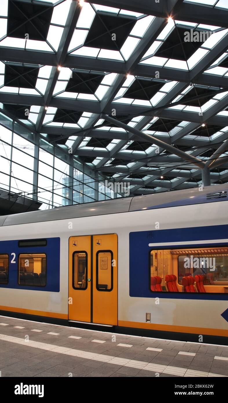Den Haag Centraal High Resolution Stock Photography and Images - Alamy