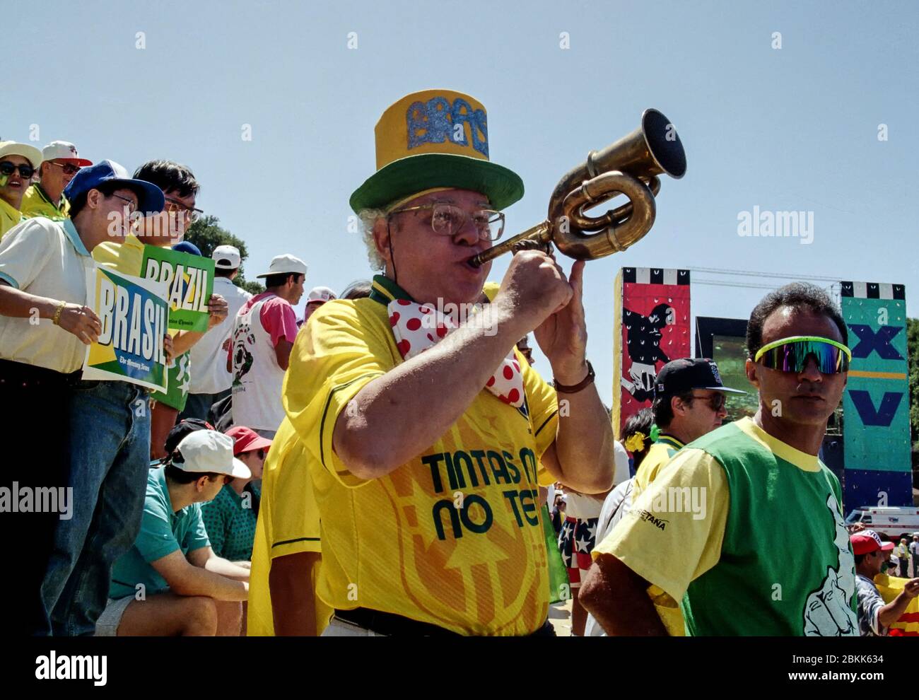 Bugle player hi-res stock photography and images - Alamy