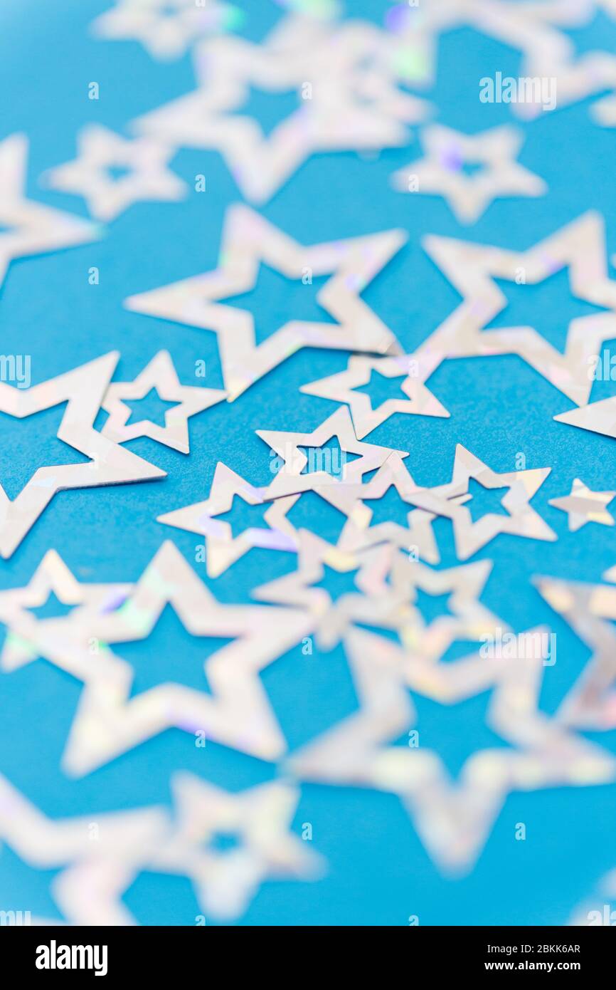 Silver star confetti party hi-res stock photography and images - Alamy