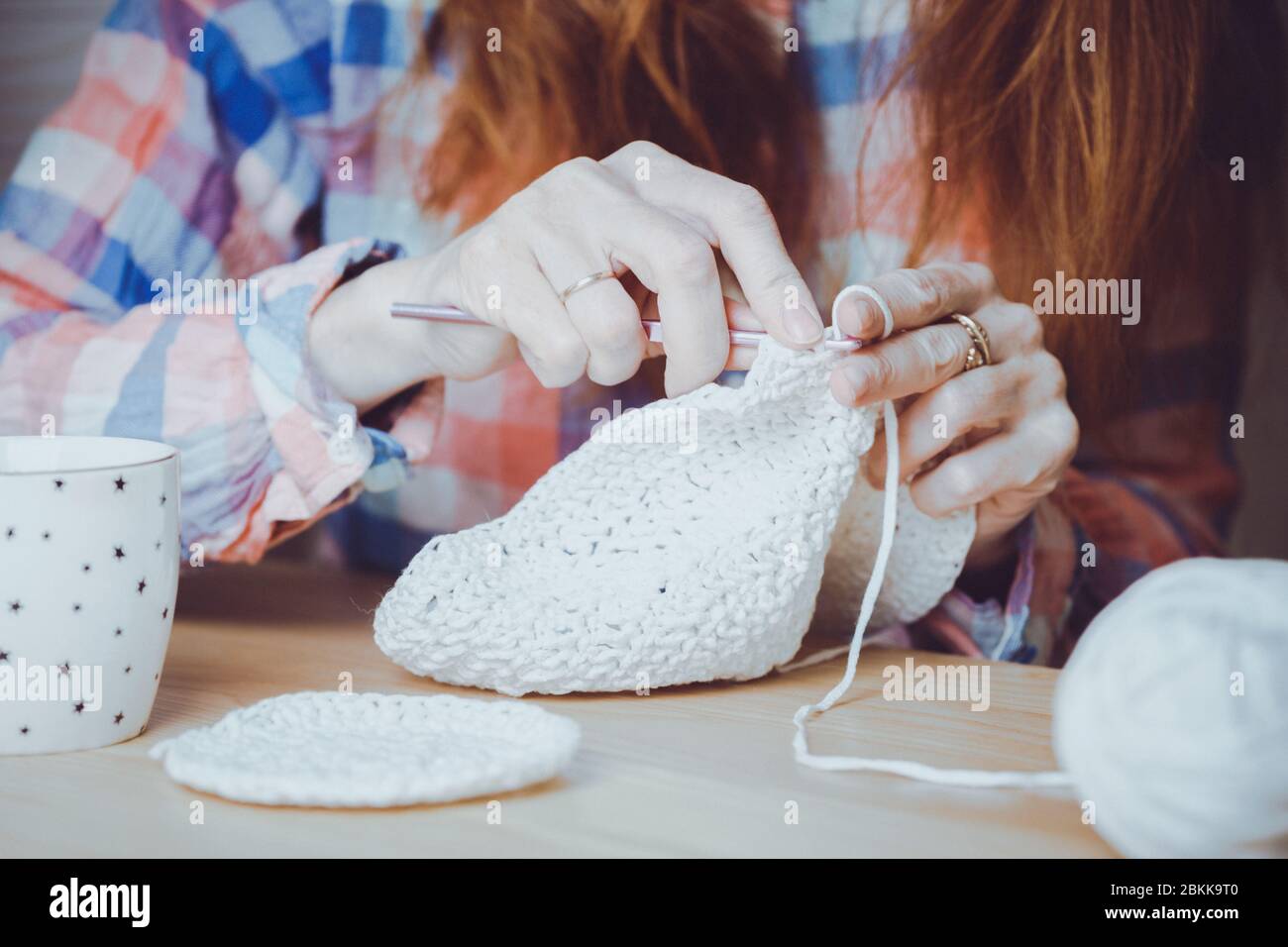Girl crocheting hi-res stock photography and images - Alamy