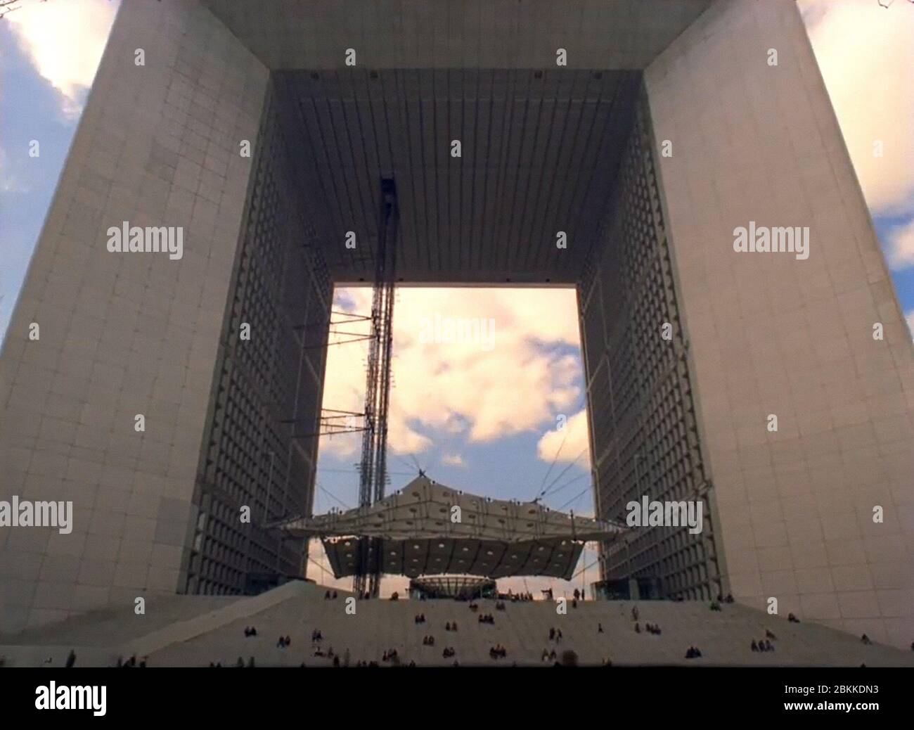 AN ENGINEER IMAGINES, Nuages La Defence, Paris, architects J.O ...