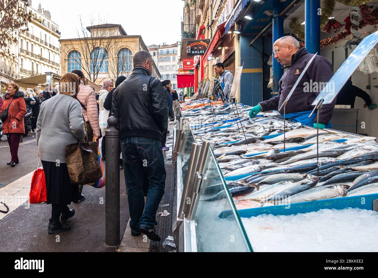 Market arab hi-res stock photography and images - Alamy